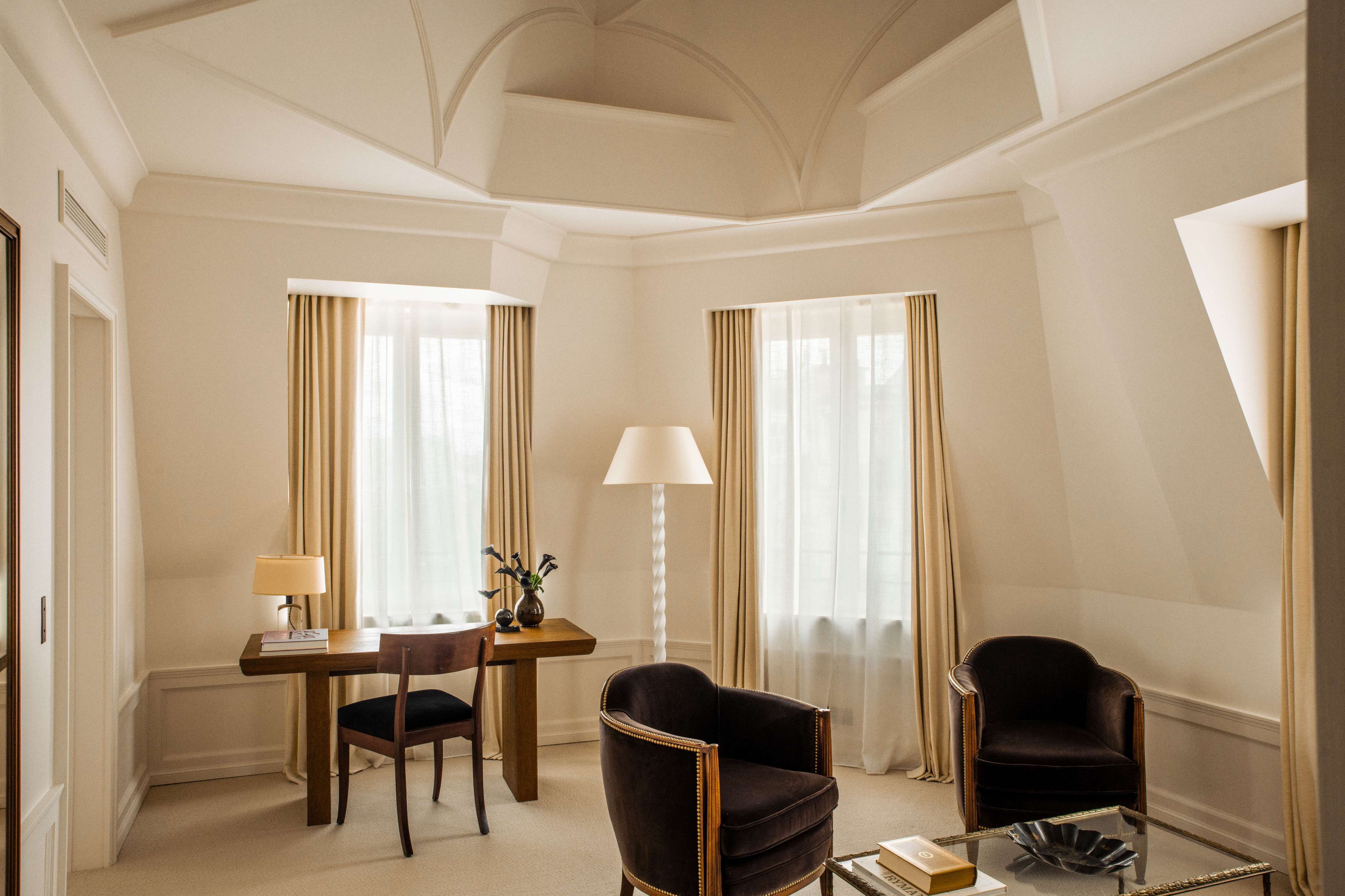 Hotel Balzac Paris | OFFICIAL SITE | Hotel & Spa by the Champs Elysées